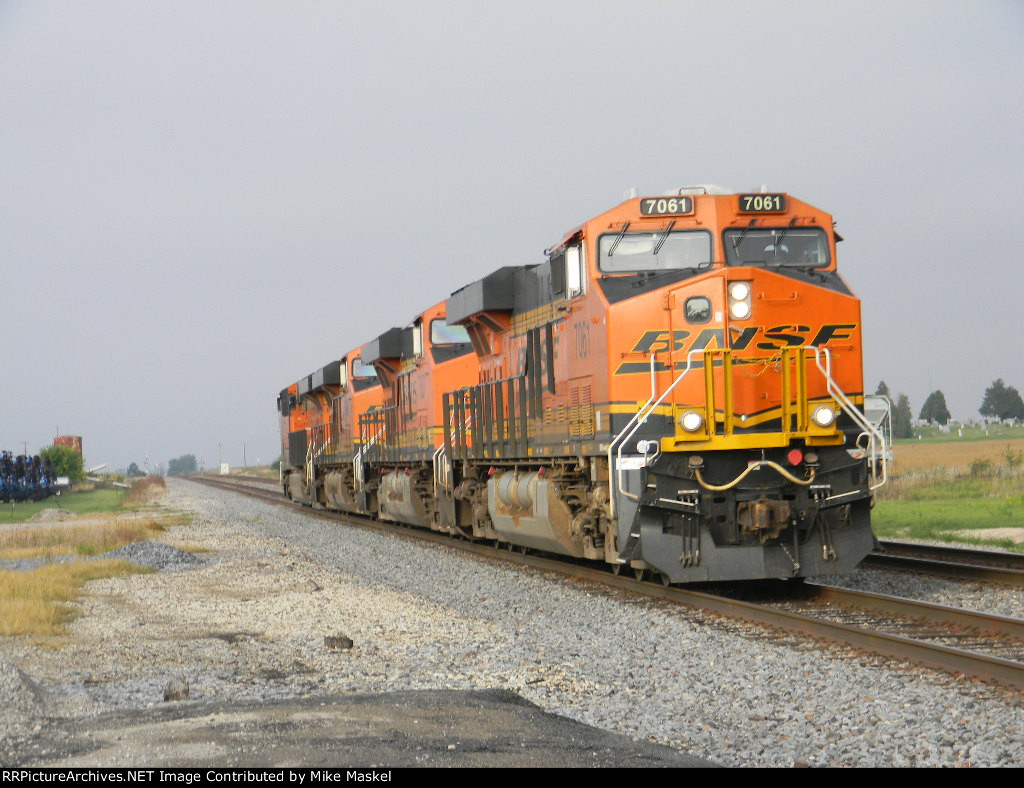 BNSF 7061